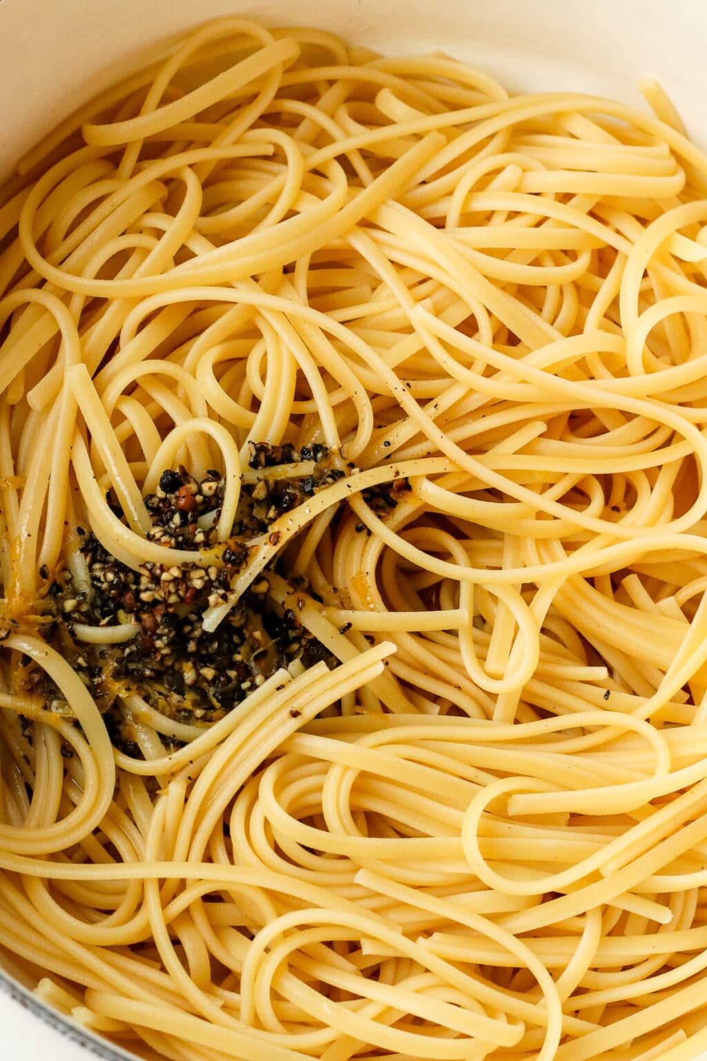 Lemon Pepper Pasta (Cacio e Pepe) - Legally Healthy Blonde